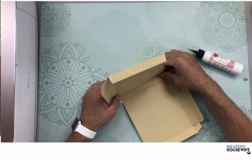 Easy Envelope Boxes - The Bearded Housewife